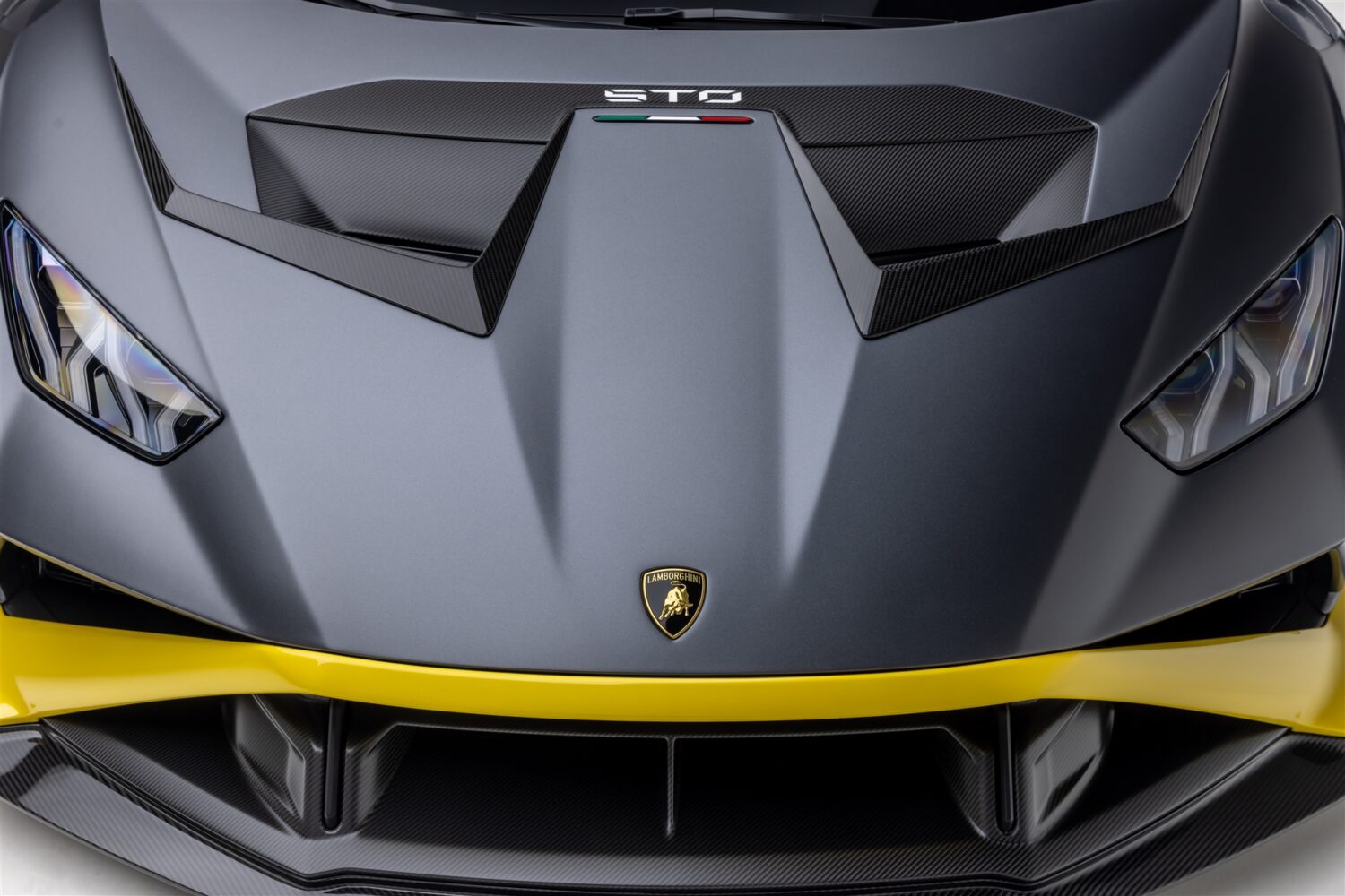 Vorsteiner Huracan STO Aero Hood Ducts Carbon Fiber - 3W Distributing Shop